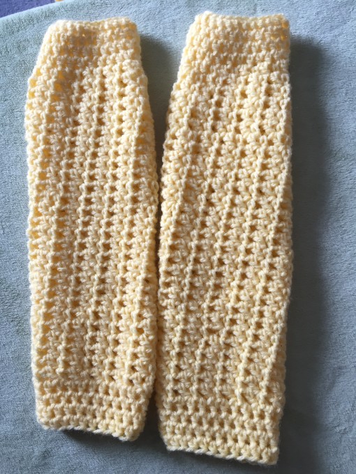 crochet boot cuffs leg warmers and more - free patterns DIY From Home