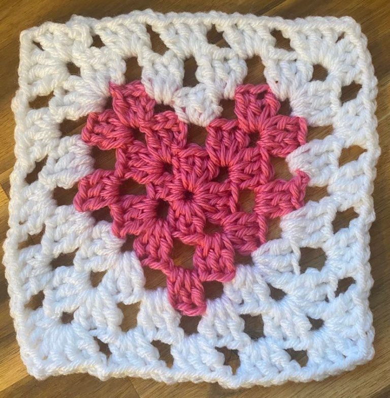 crochet heart granny square cropped - DIY From Home Crochet